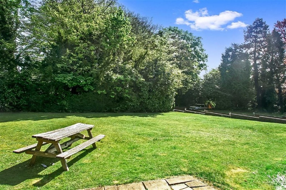 10 bedroom House - Detached for sale in Webb Estate, West Purley