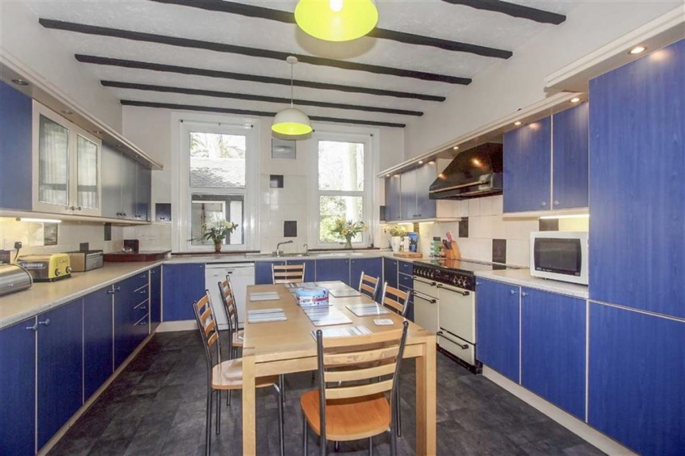 10 bedroom House - Detached for sale in Webb Estate, West Purley