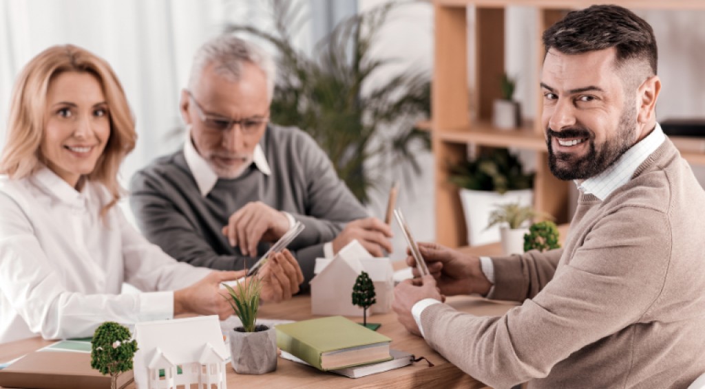 How to choose an estate agent | ShineRocks